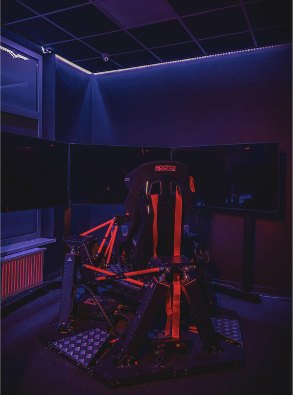 SimClub - New Sim Center in Jelenia Góra, Poland - Qubic System Simulator