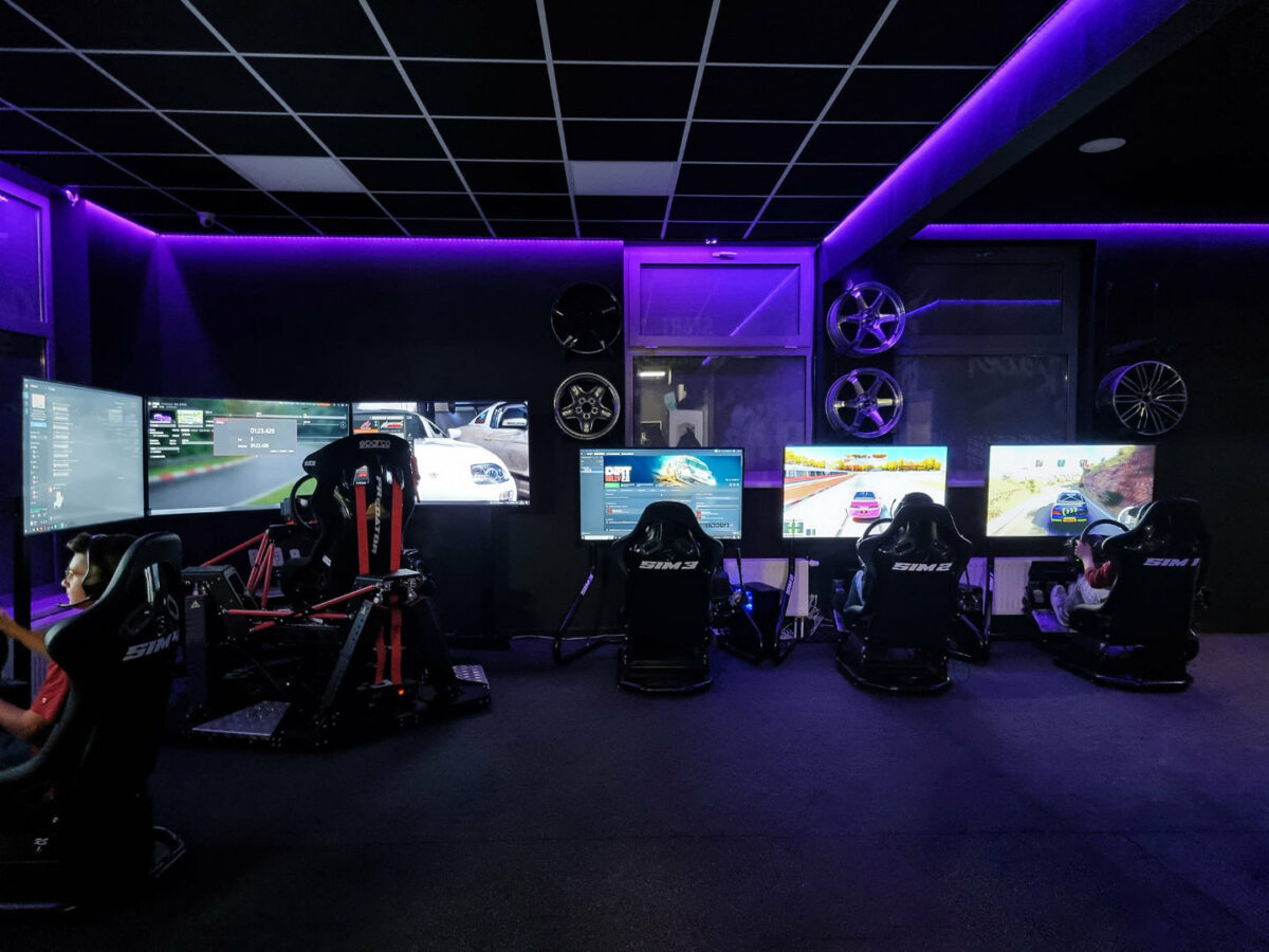 SimClub - New Sim Center in Jelenia Góra, Poland - Qubic System Simulator