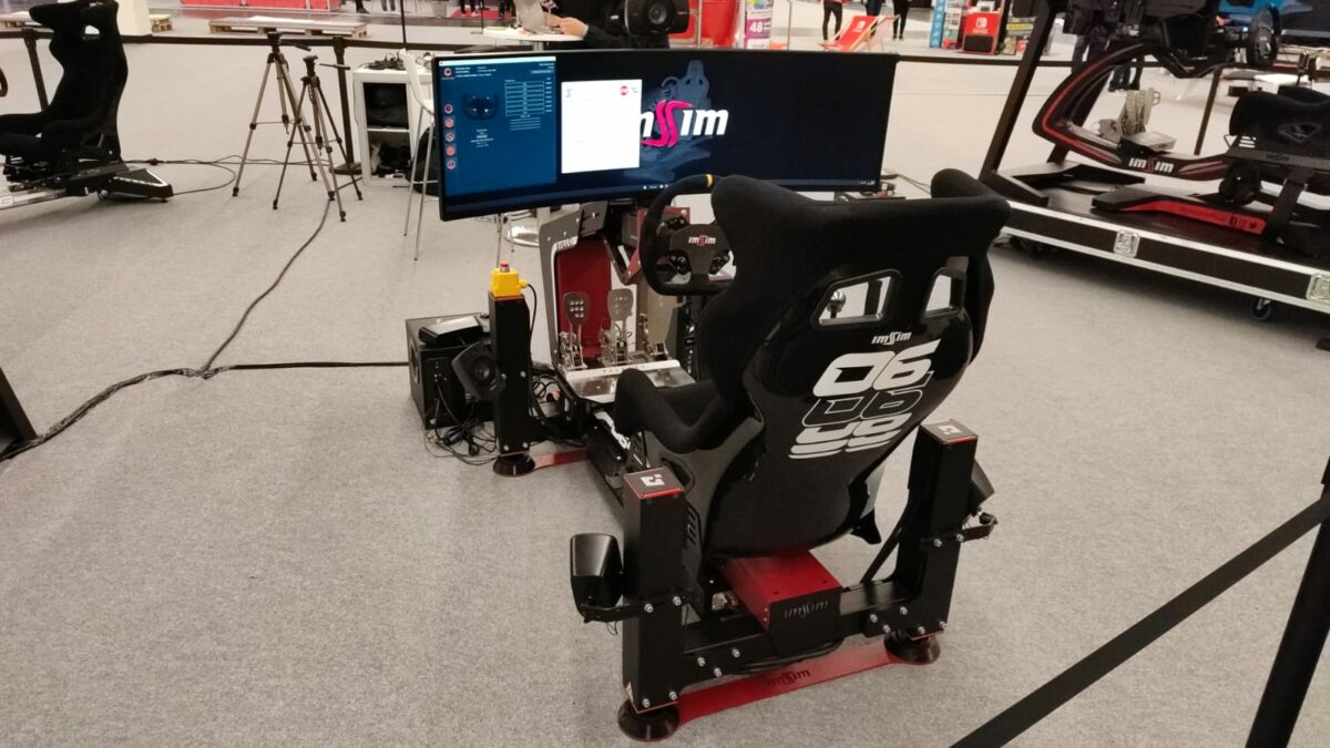 ADAC SimRacing Expo 2022 - Qubic System Simulator