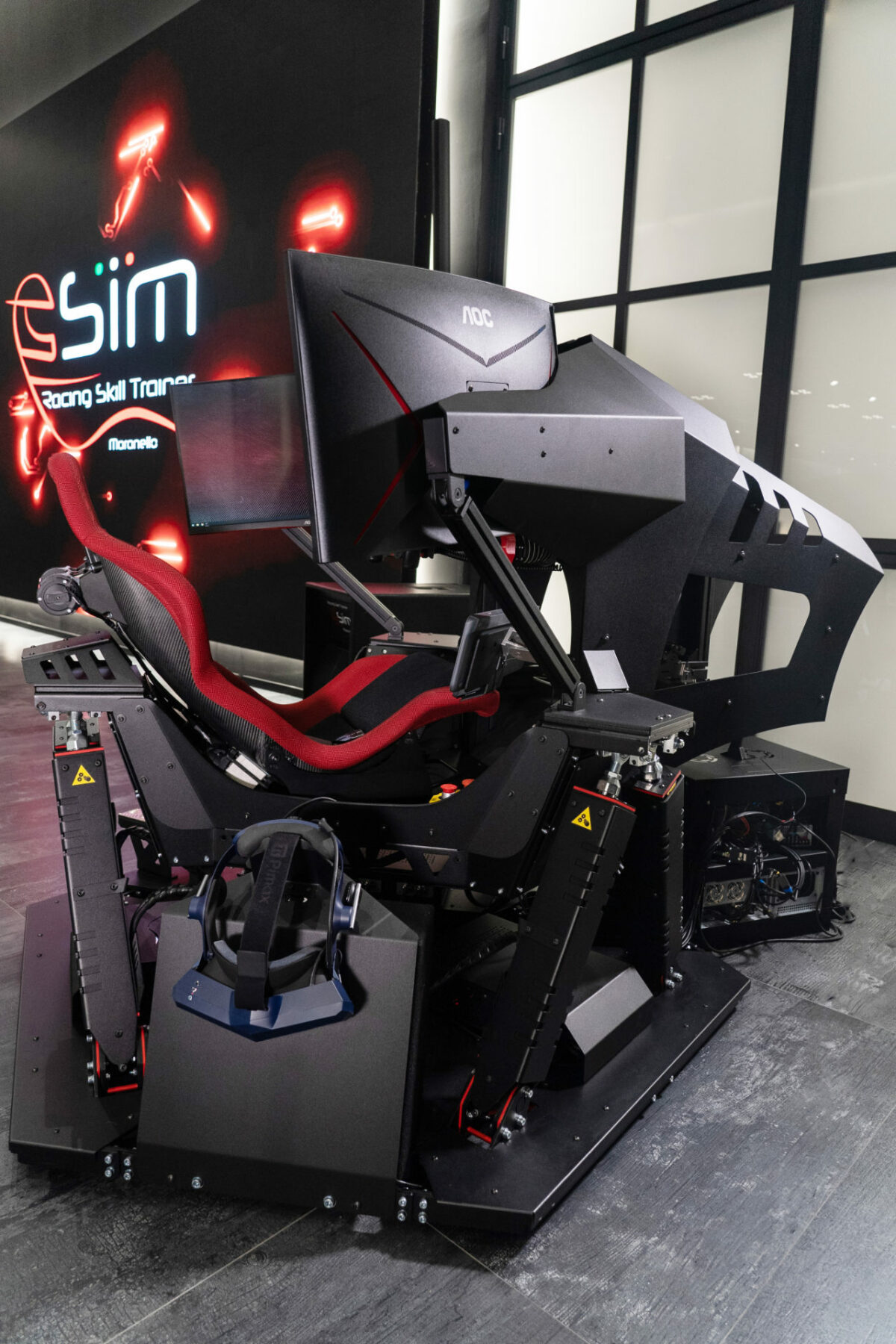 Sim Maranello built their new RST 6DoF racing simulator - Qubic System ...
