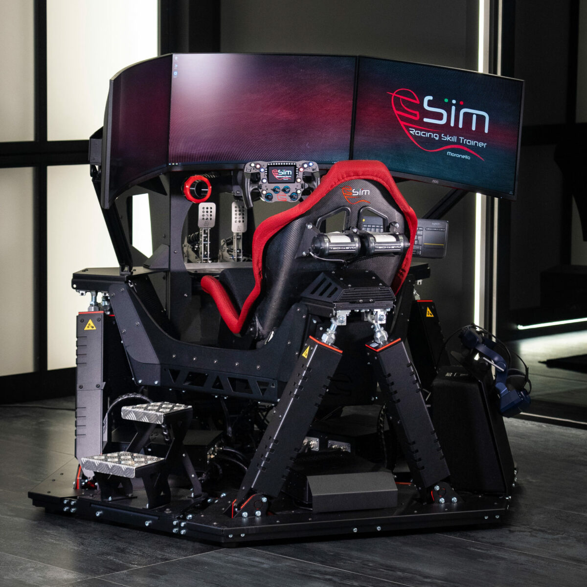 Sim Maranello built their new RST 6DoF racing simulator - Qubic System ...